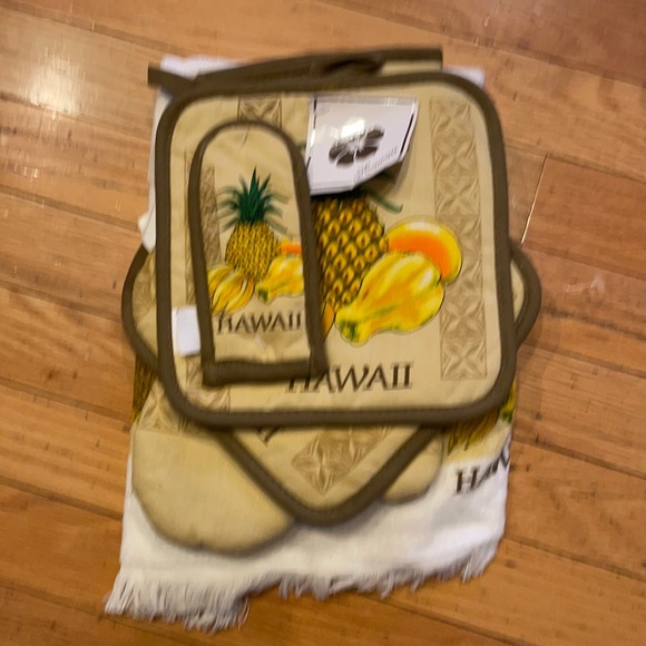 Vintage | Kitchen | V I N T A G E Kitchen Linen Set 5 Pice Set Hawaii ...